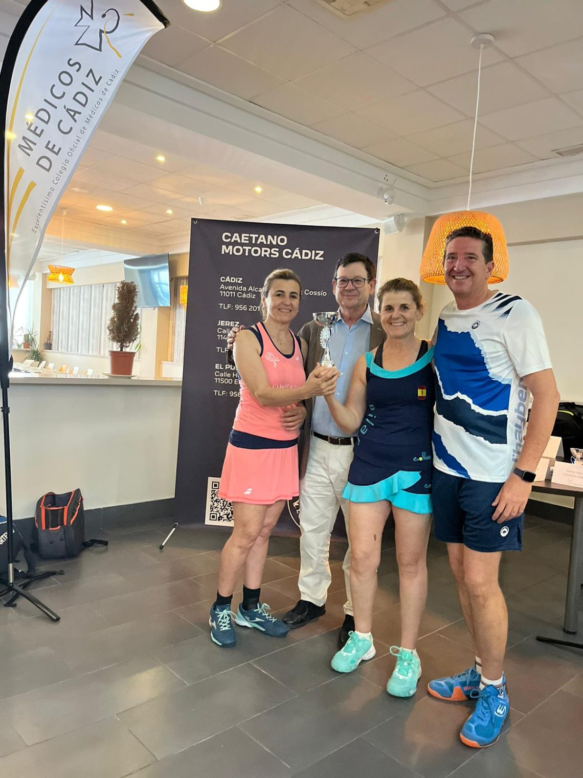 El pádel regresó a la programación deportiva del COMCADIZ con éxito de participación y ...