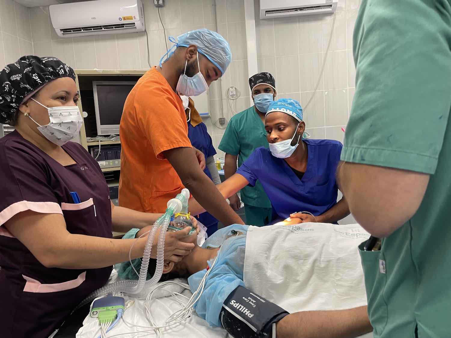 20º Proyecto de Atención Medico Quirúrgica de ENYANIN en los campamentos saharauis: el sabor ...